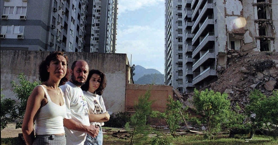 Desabamento do edifício Palace 2, no Rio de Janeiro, completa 15 anos ...