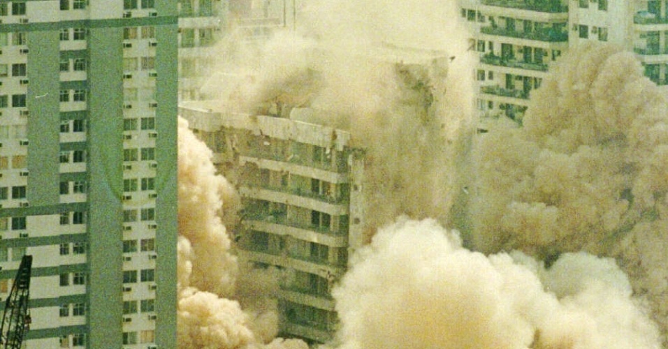 Fotos: Desabamento do edifício Palace 2, no Rio de Janeiro, completa 15 ...