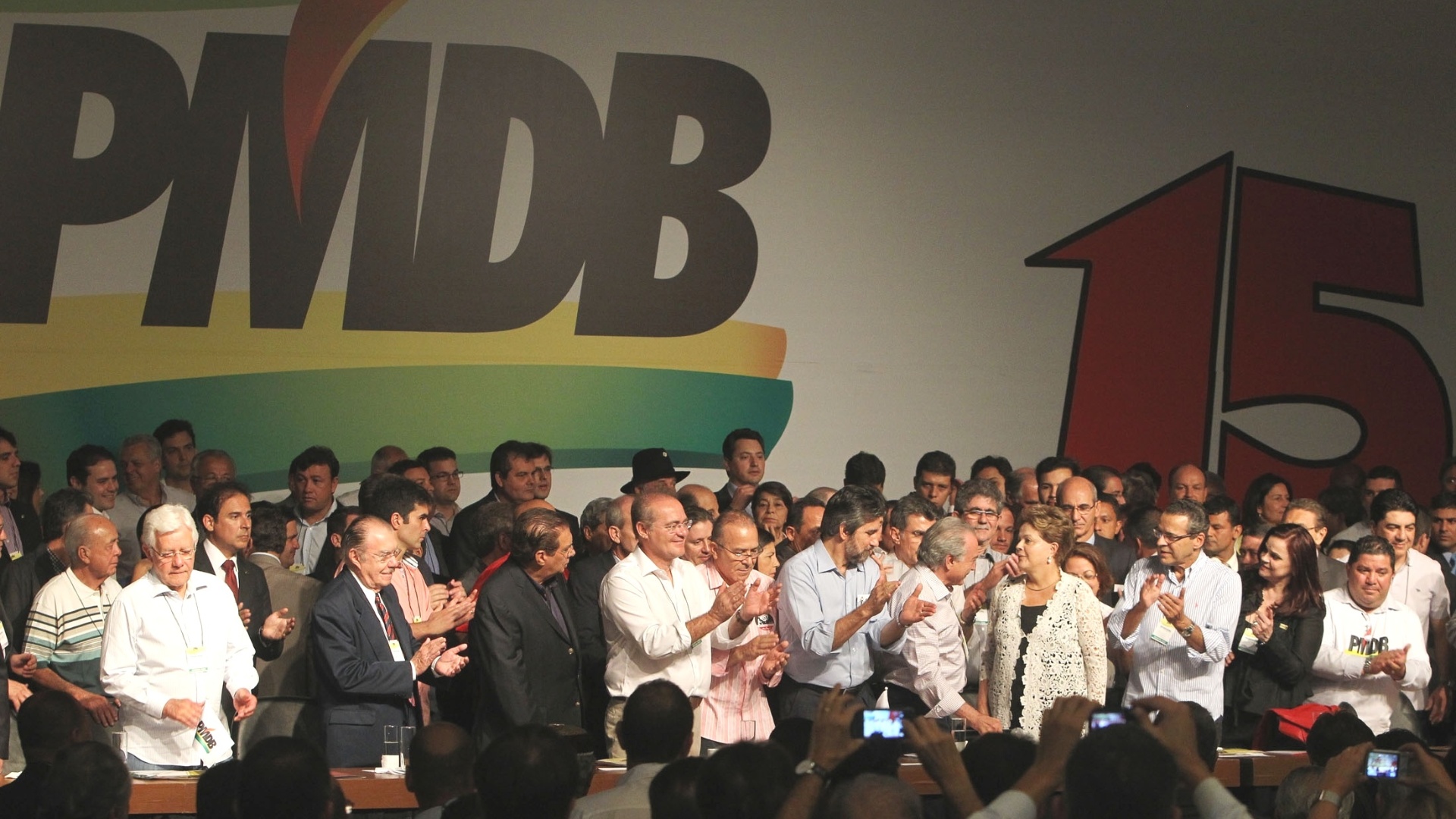 Fotos: Convenção nacional do PMDB - 02/03/2013 - UOL Notícias