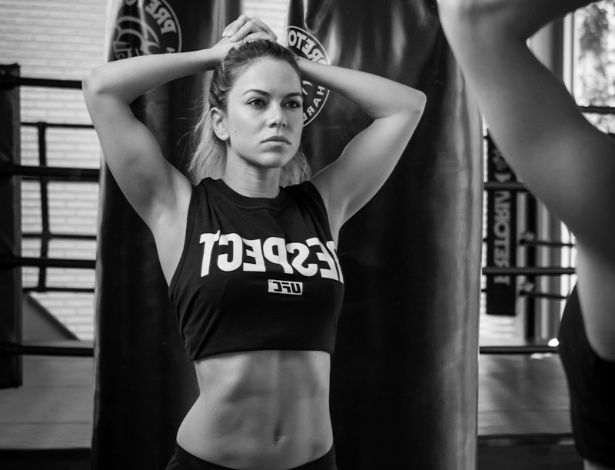 Repórter musa do UFC fecha gravações de reality com ensaio para o UOL ...