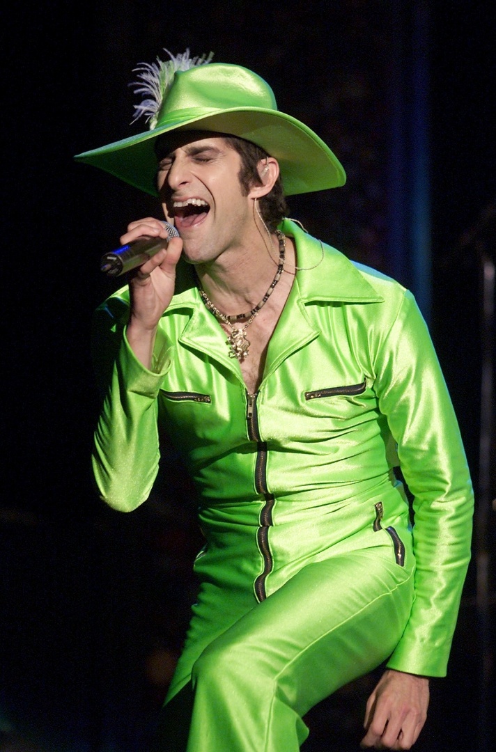 Veja Perry Farrell dentro e fora do palco - BOL Fotos