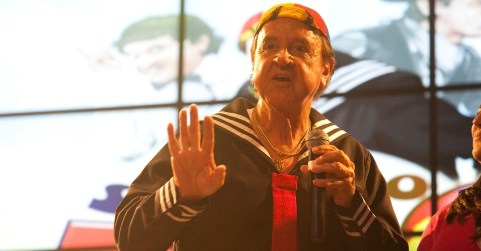 Kiko do "Chaves" faz show em São Paulo - BOL Fotos