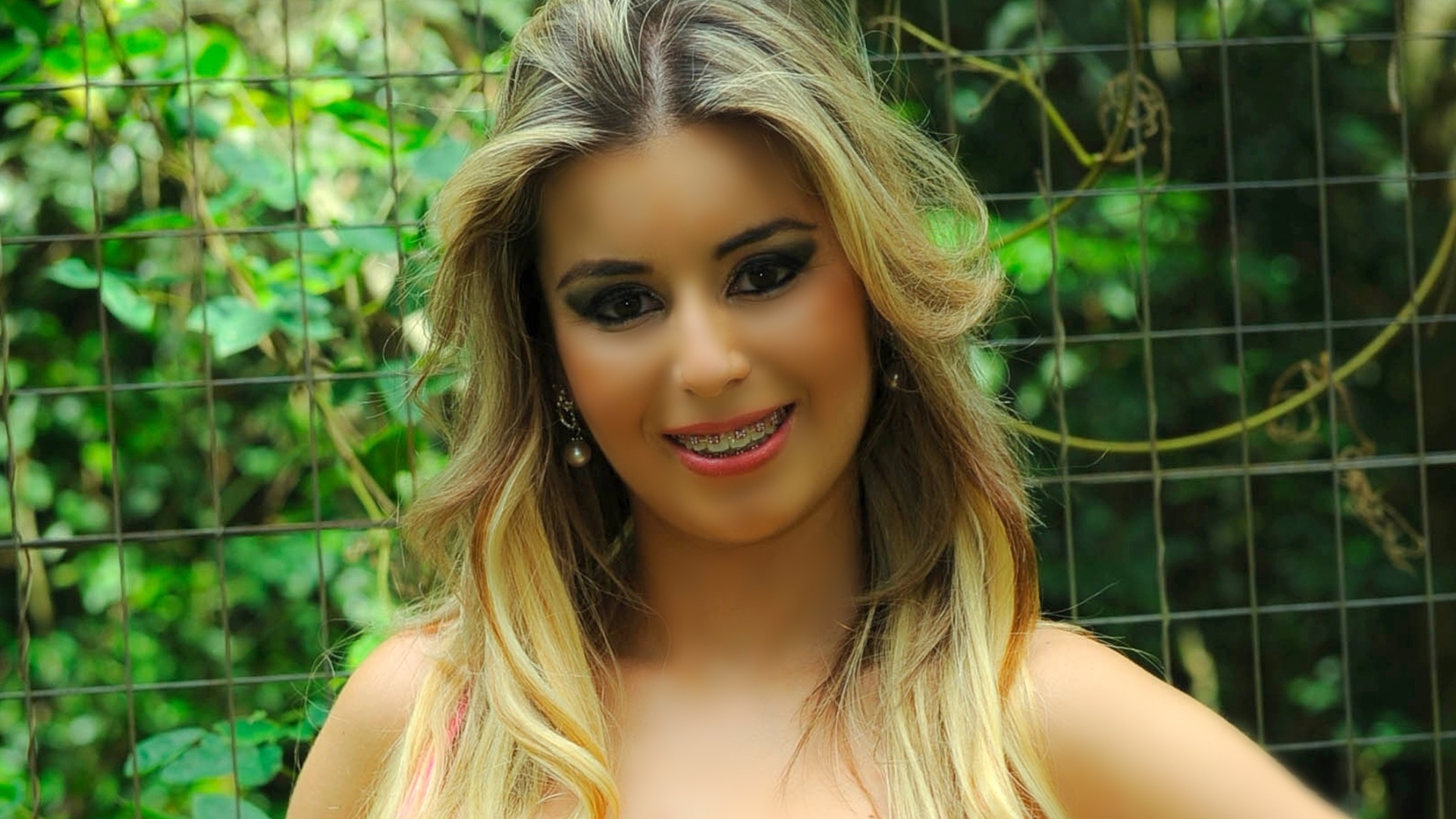 Após Ronaldinho, Adriano e Daniel Alves, maria-chuteira diz que ficou ...