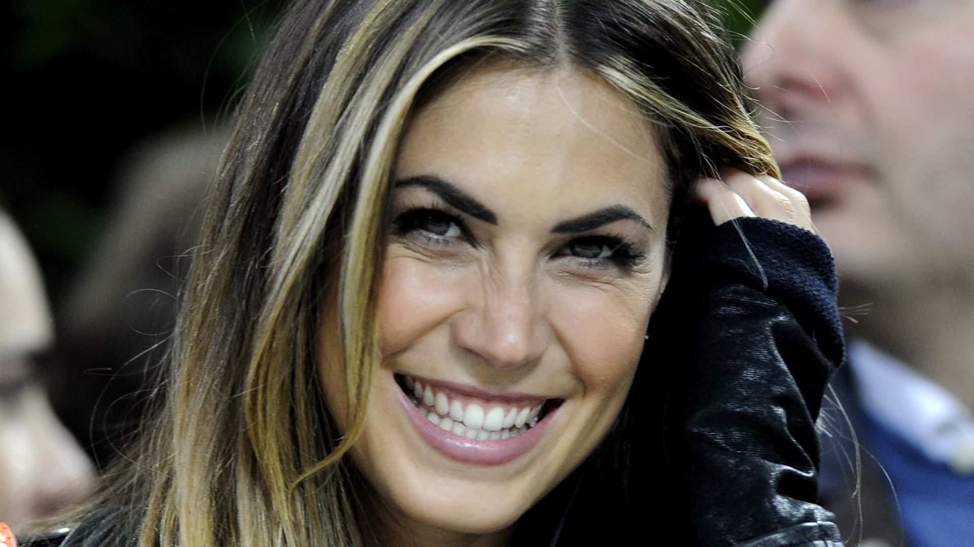 Maria-chuteira 'profissional' dá à luz a primeiro filho de boleiro ...