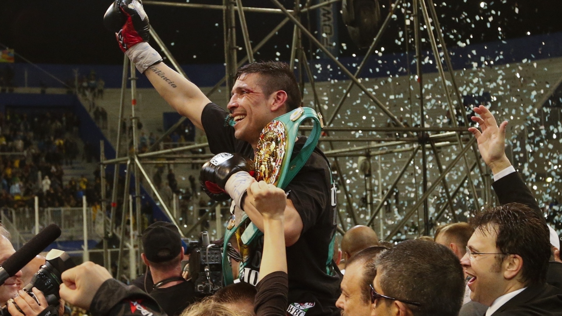 Fotos: Luta de boxe reúne 40 mil na Argentina - 28/04/2013 - UOL Esporte