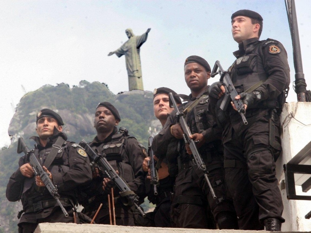 Fotos: Ocupação da PM à favela do Cerro-Corá, no Rio - 29/04/2013 - UOL ...