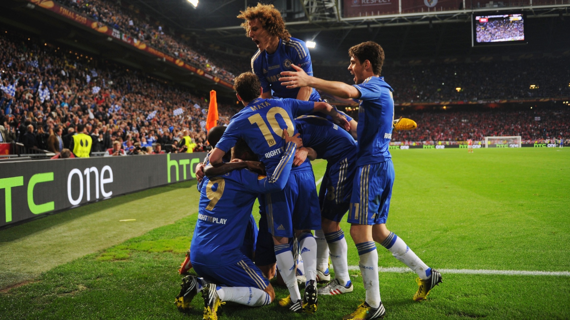 Chelsea conquista Liga Europa com falha de brasileiro e gol no último ...