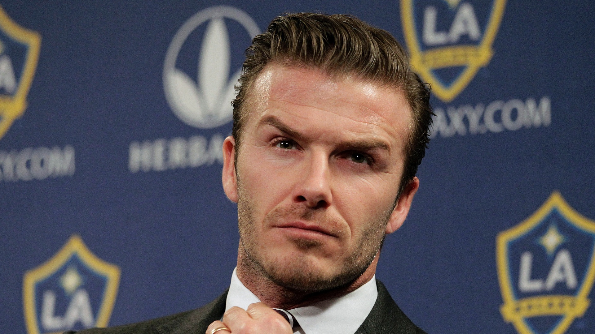 Beckham dá assistência no último jogo na casa do PSG e chora ao deixar ...