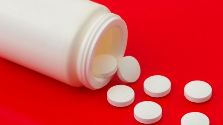 Universidade de Oxford quer criar vacina para covid em pílula e spray