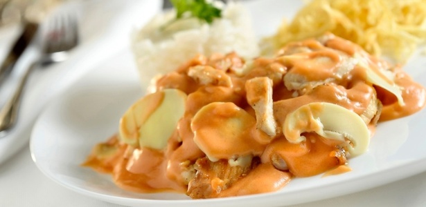 Estrogonofe de Frango: Receita, Como Fazer e Ingredientes