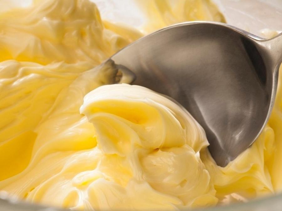 Margarina ou manteiga? Descubra qual a mais saudável segundo especialistas