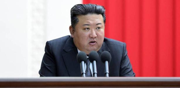No auge do poder, Kim celebra partido com desfile na Coreia do Norte