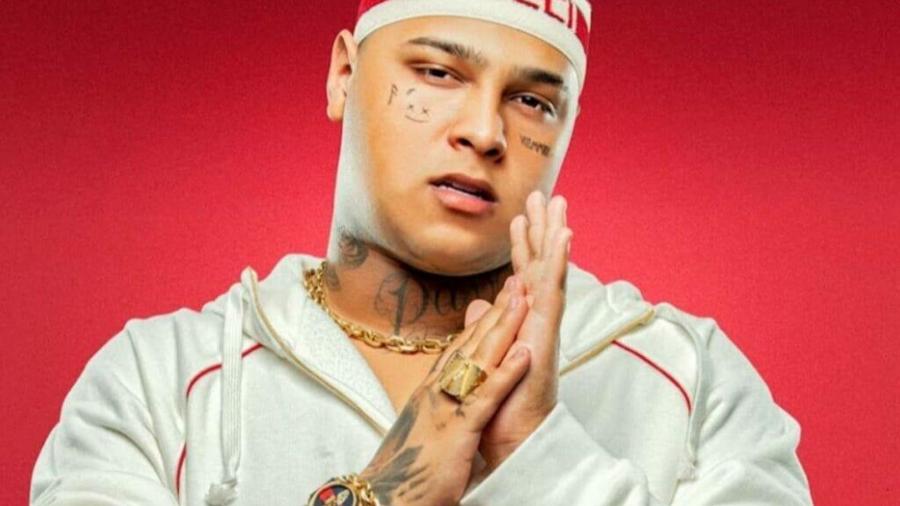 MC Ryan diz ser fã do futebol de Robinho, preso por estupro