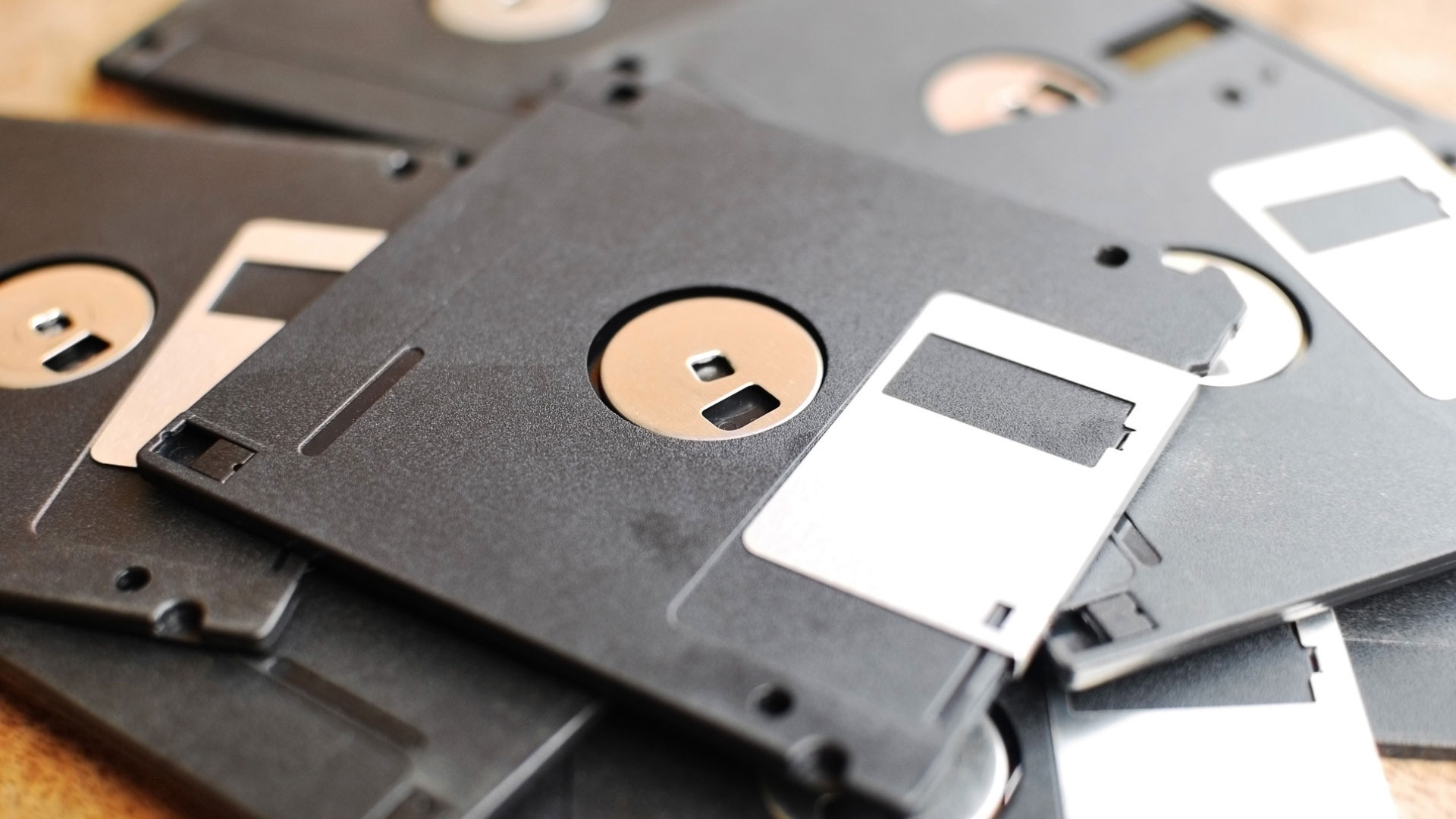 Tour pelo hardware, Parte 4 — Armazenamento – Blackktech