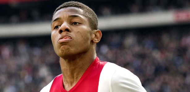 Brasileiros pelo mundo: David Neres faz golaço; Luisão complica o ...