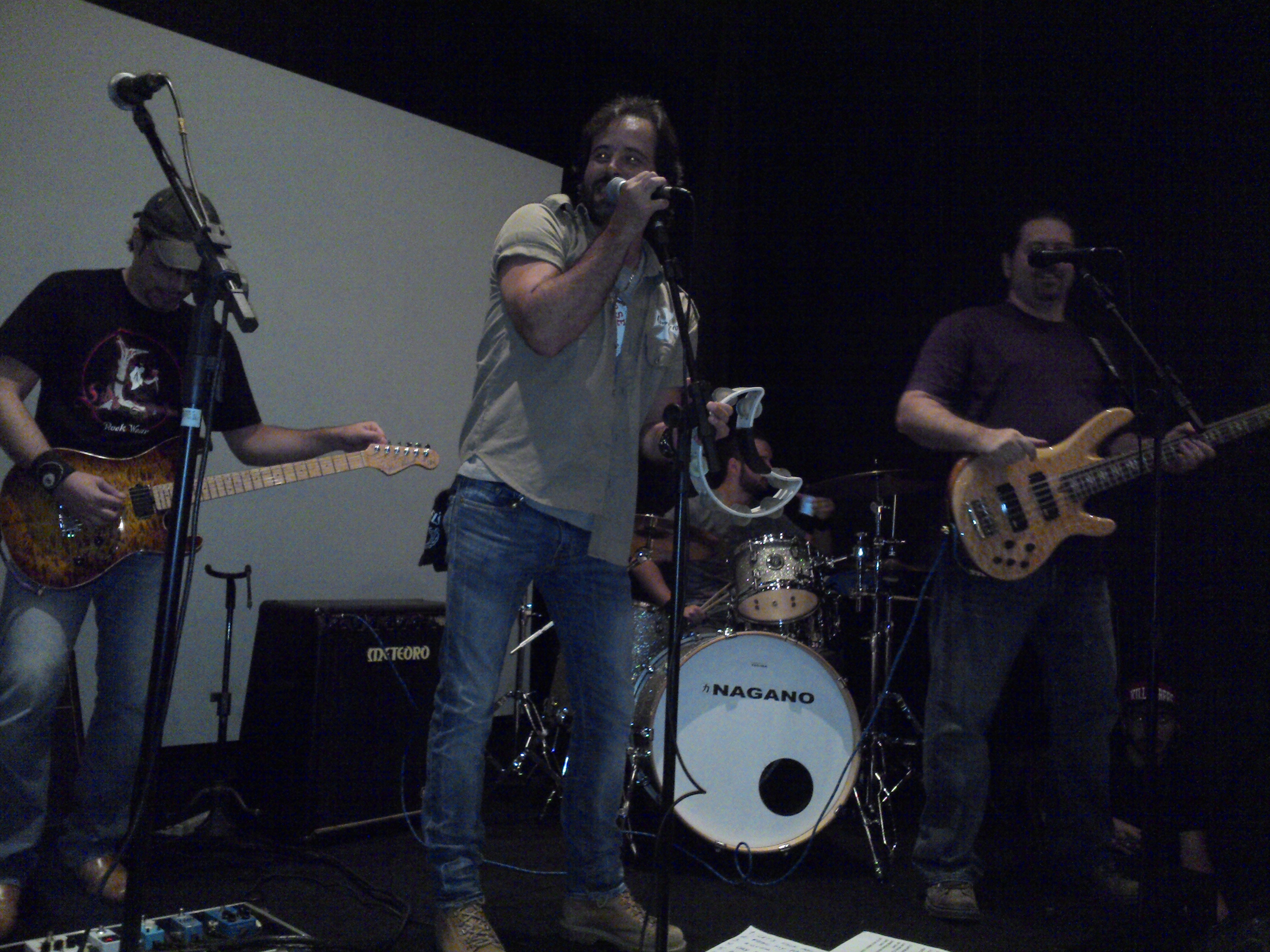 Ivan Busic mostra competência e segurança como vocalista ao vivo - Blog ...