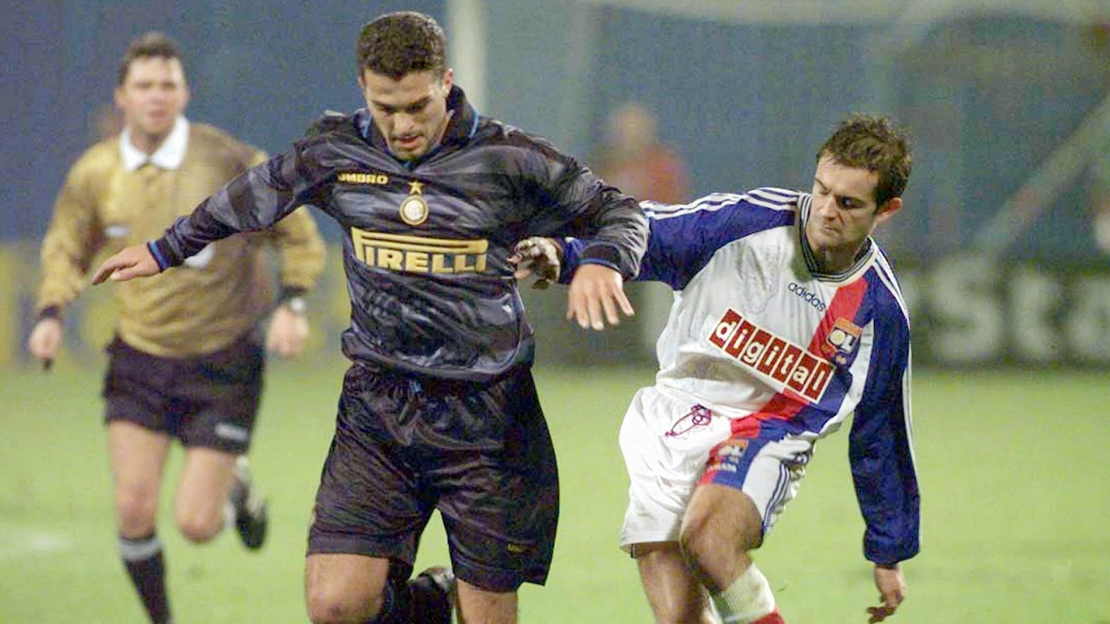 Por onde andam 7 brasileiros que jogaram na Inter de Milão - UOL Esporte