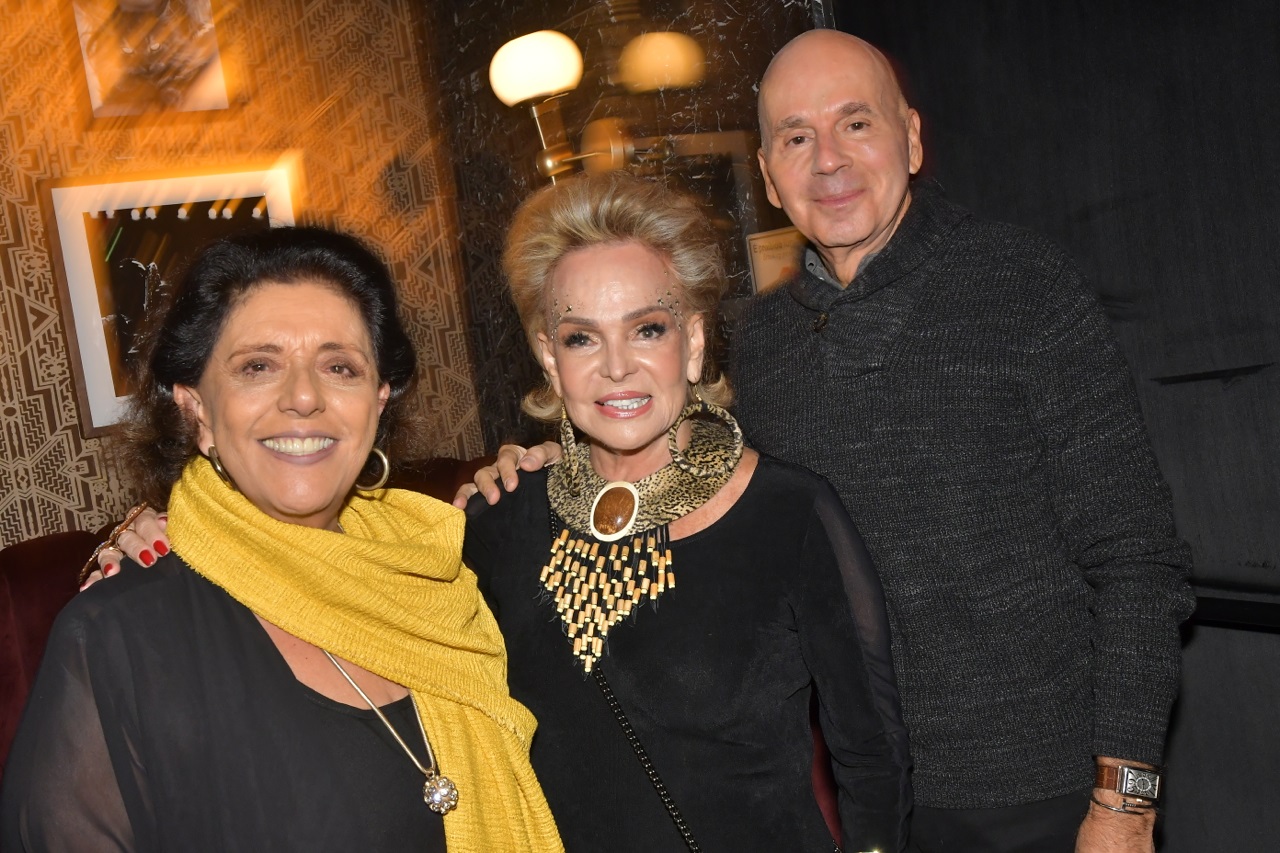 Helena Mottin celebra aniversário em ritmo de Carnaval - Blog Amaury Jr ...