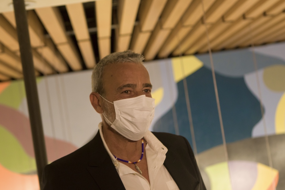 Alexandre Borges se apresenta ao lado do Corpo Musical da Polícia ...