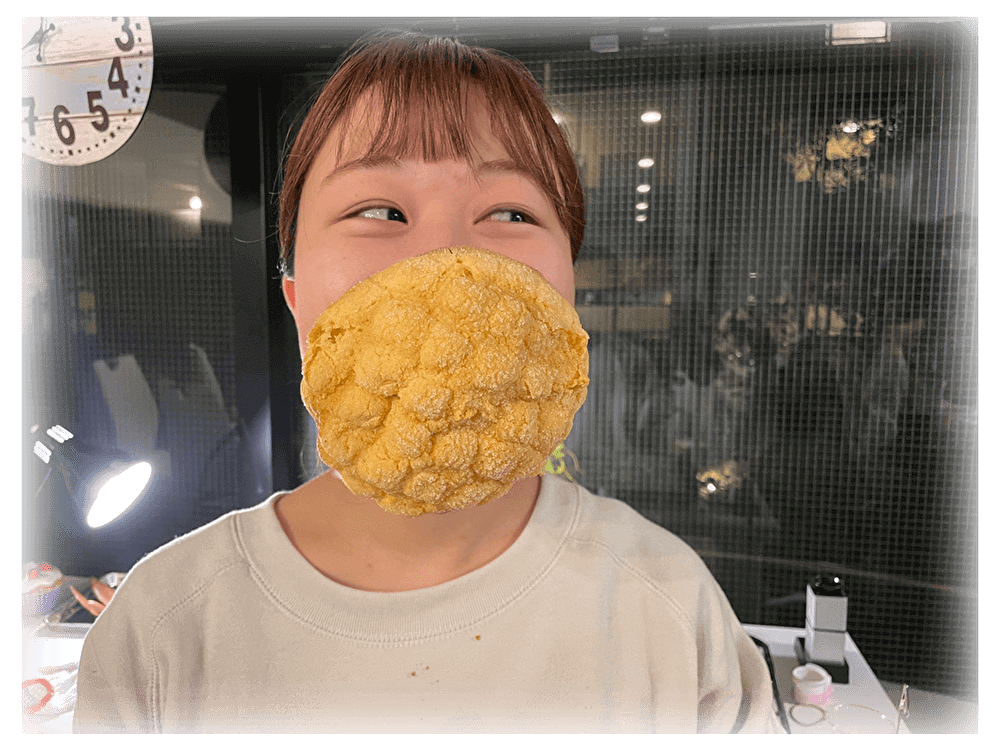 Conheça a primeira máscara comestível feita de pão - Blog Amaury Jr. - BOL