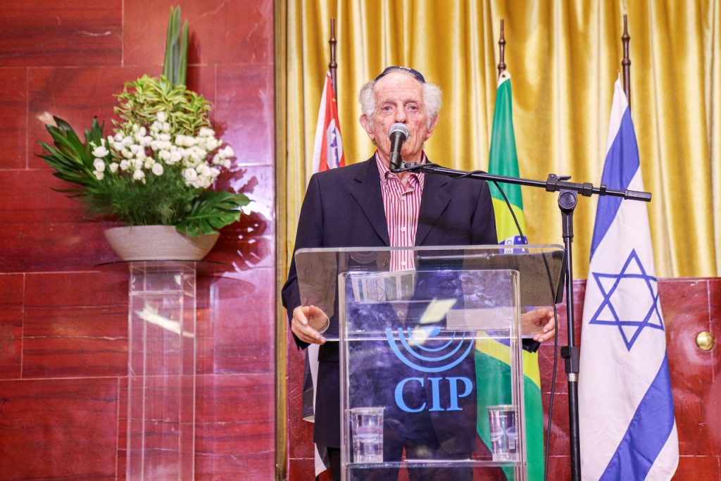 São Paulo recebe ato em memória das vítimas do Holocausto - Blog Amaury ...