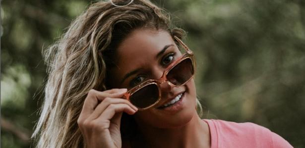 Karol Ribeiro, do surfe, hipnotiza com corpaço de fio-dental