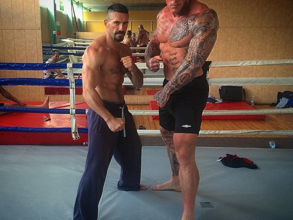 Fisiculturista, influencer, ator e (agora) lutador de MMA: conheça ...