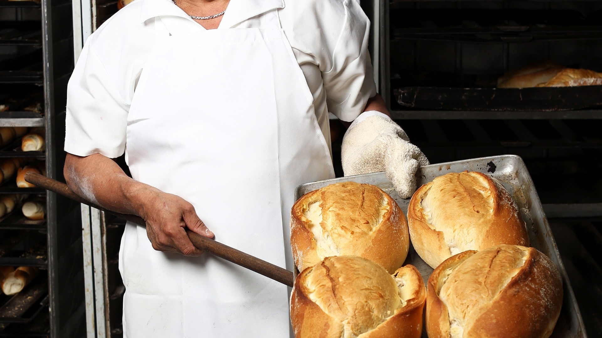 Dia do Padeiro: conheça a rotina de quem torna suas manhãs mais ...