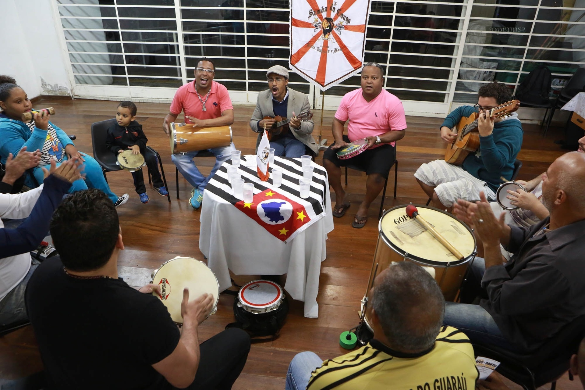 Conheça o Samba do Congo, na Brasilândia, em São Paulo - Notícias - BOL