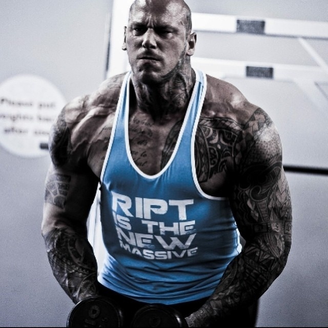 Fisiculturista, influencer, ator e (agora) lutador de MMA: conheça ...