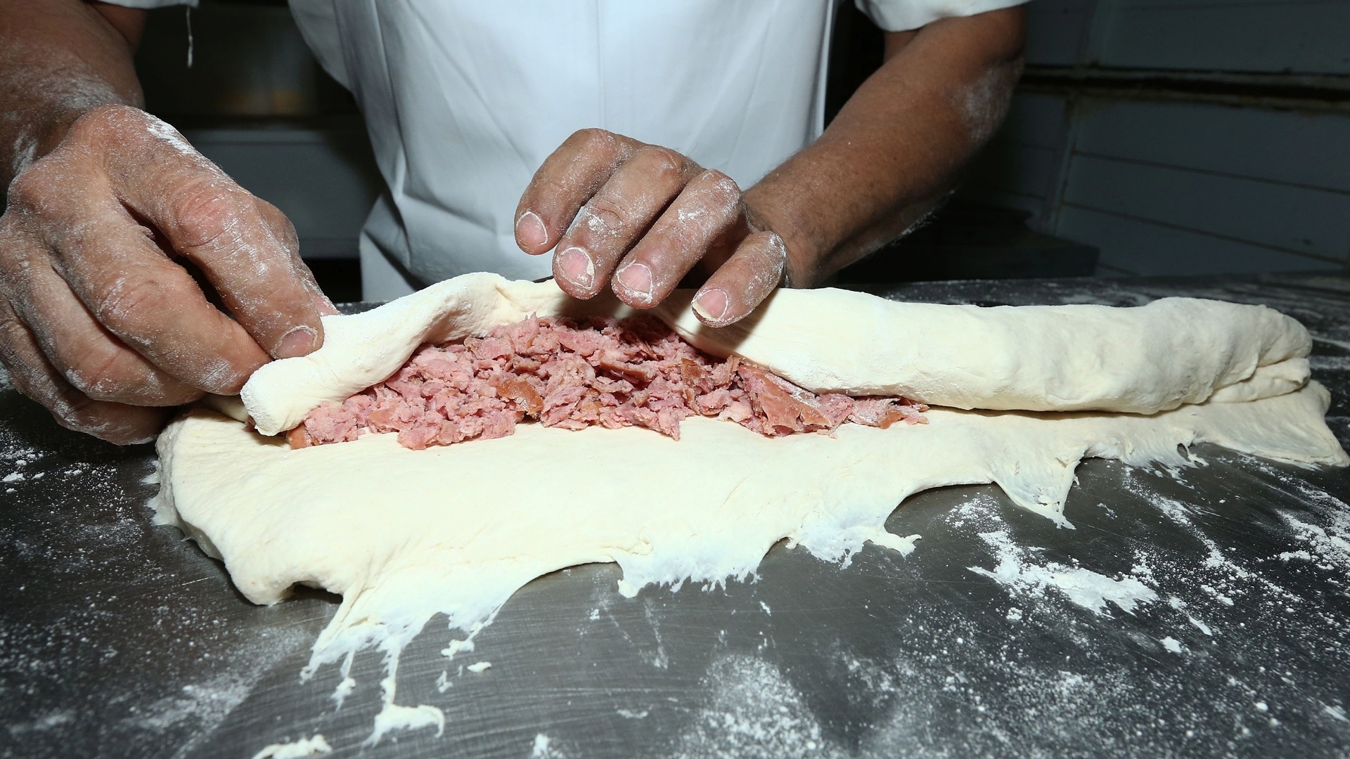 Dia do Padeiro: conheça a rotina de quem torna suas manhãs mais ...