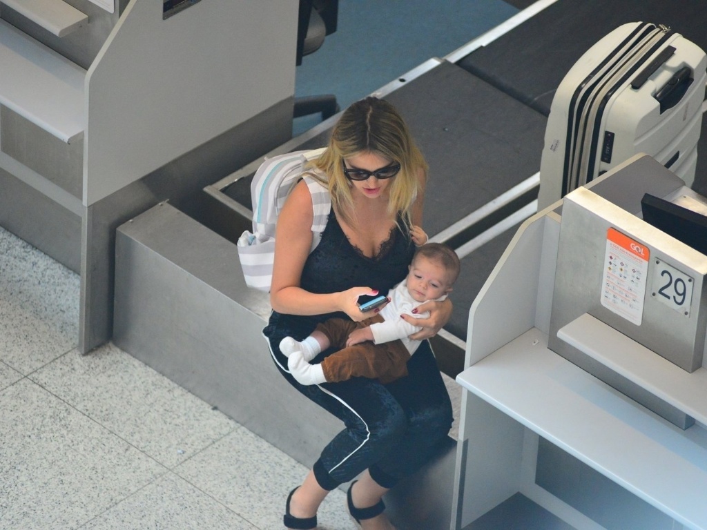 Fotos: Confira a trajetória da repórter Rafa Brites - 09/08/2016 - BOL BOL