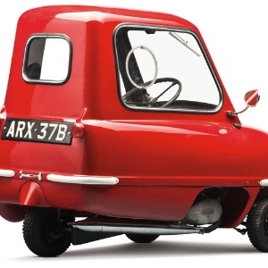 Espaço para quê? Confira alguns dos menores carros do mundo - Listas - BOL