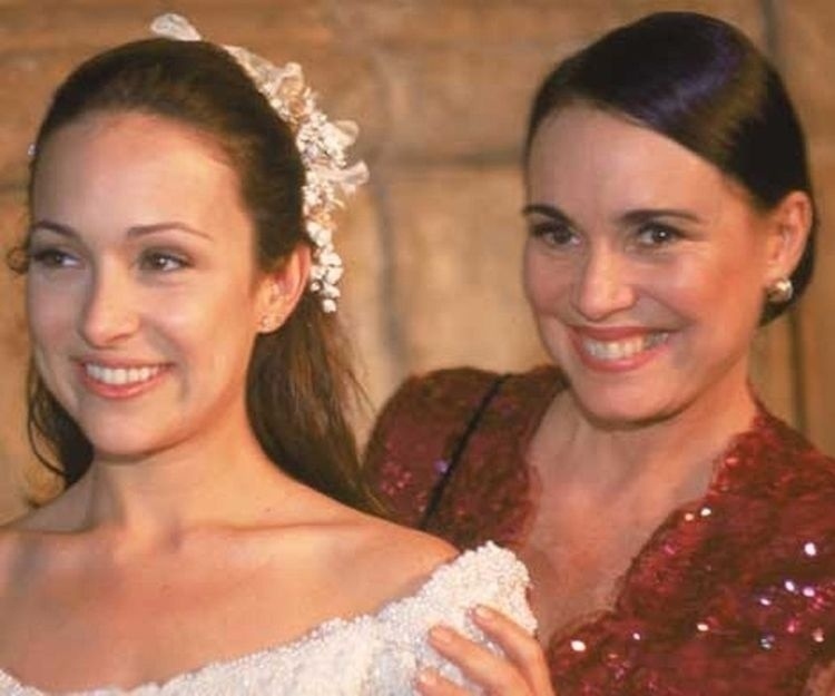 Relembre a trajetória da atriz Regina Duarte - BOL Fotos - BOL Fotos