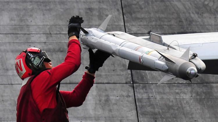 Óvnis Nos EUA: Conheça O Míssil Usado Para Derrubá-los