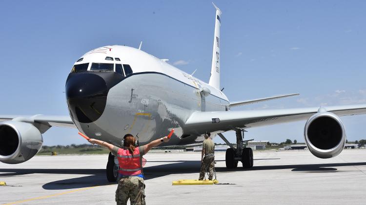 Constant Phoenix: Conheça o avião farejador nuclear dos EUA