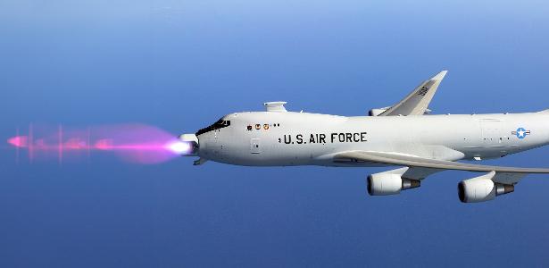 Levar presidente, atirar laser, voar no juízo final: Boeing 747 faz 55 anos