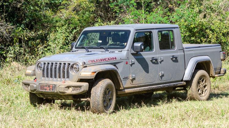 Jeep Gladiator tem estilo e preço fora dos padrões, mas não sofre por ...