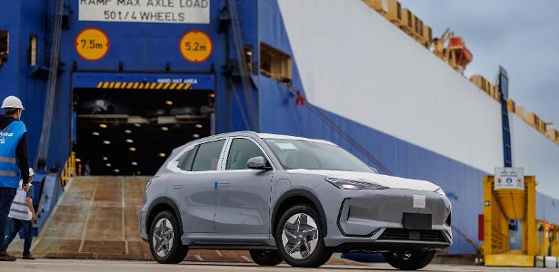 Primeiros carros da Geely chegam ao Brasil e vendas começam em julho