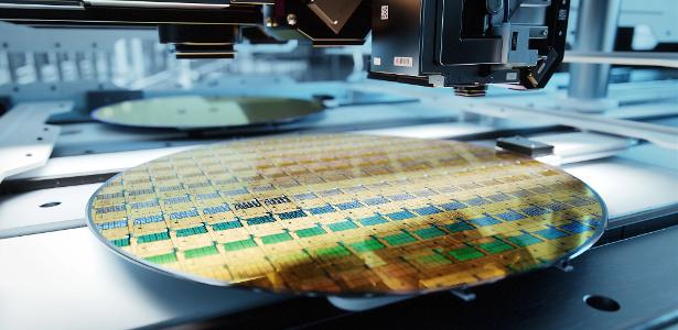 Wafer: como é a peça que ameaça faltar e parar produção de carros no Brasil