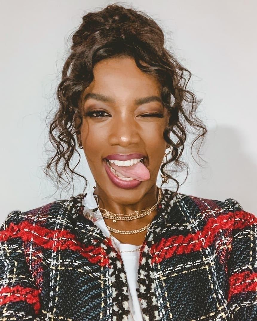 Iza: "Já tingi lingerie em casa para poder ajustar ao tom da minha pele ...