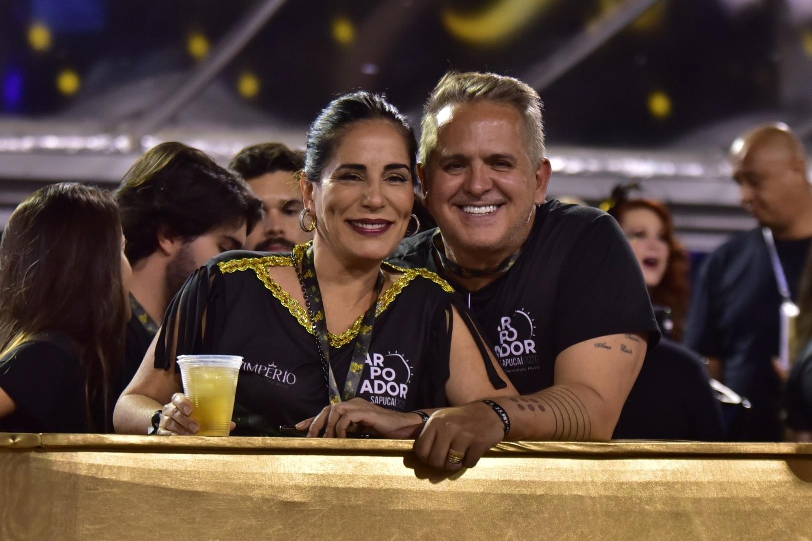 Carnaval 2020: Repórter da RedeTV! revela ataque de pânico durante ...