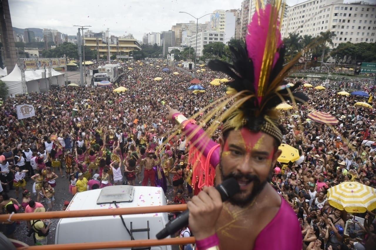 Minas Gerais: Bloco Então, Brilha! inaugura o sábado de Carnaval de ...