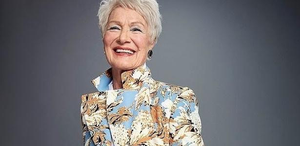 Aos 80 anos, mulher assina com agência de modelos e estampa capa de ...