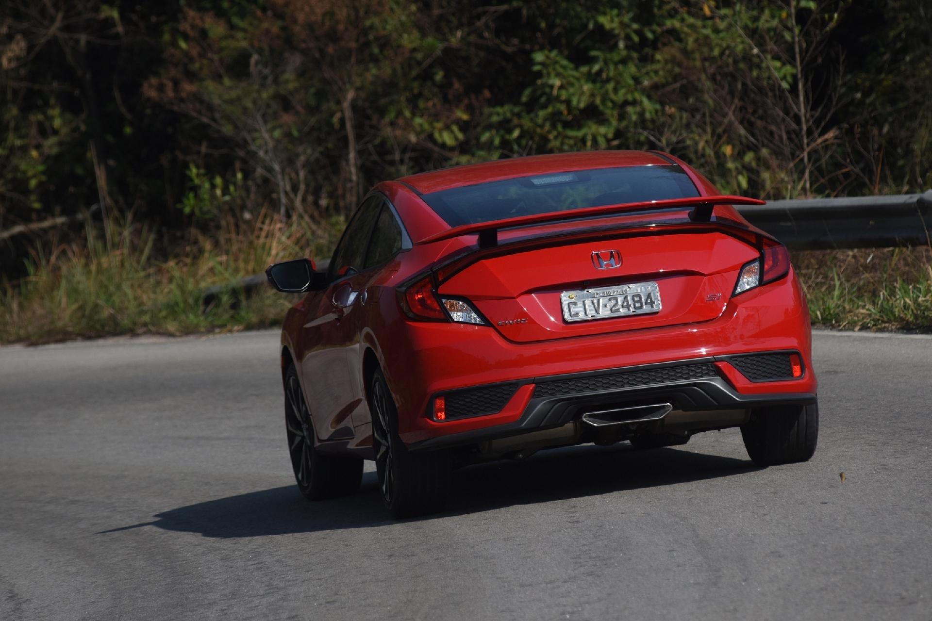 Honda Civic Si turbo de 208 cv é diversão garantida na pista de Interlagos