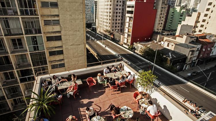 Lei do retrofit no centro de SP: prédio da Telesp vai virar residencial ...