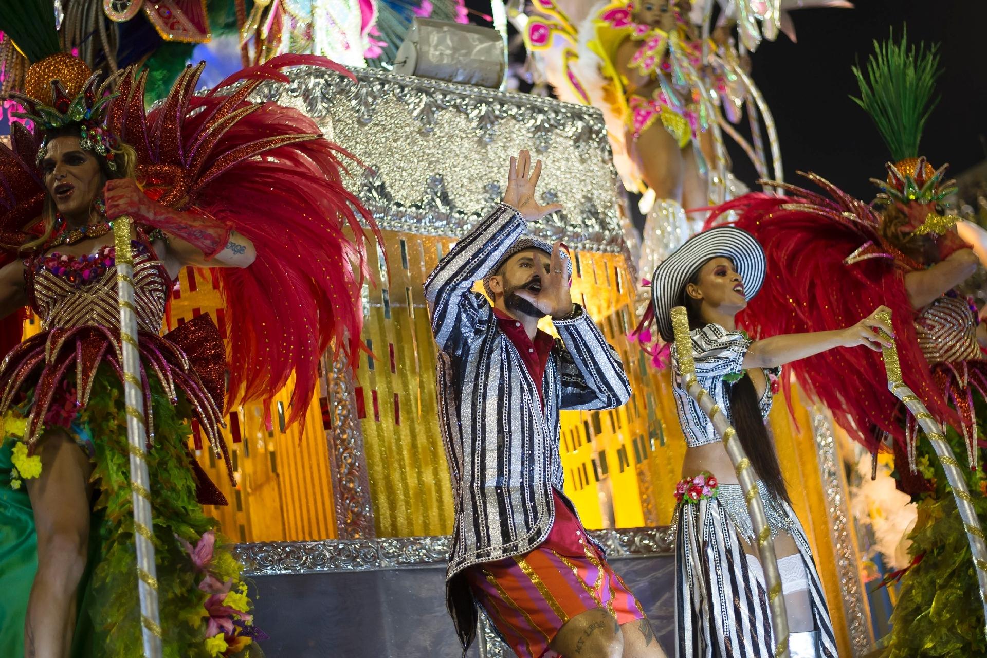 Veja as fotos do desfile da Paraíso do Tuiuti no Carnaval 2019 ...