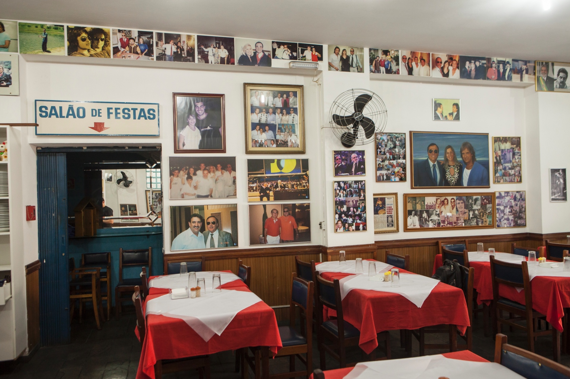 Fotos: Ed Carlos, cantor da Jovem Guarda, é dono do restaurante Ed ...