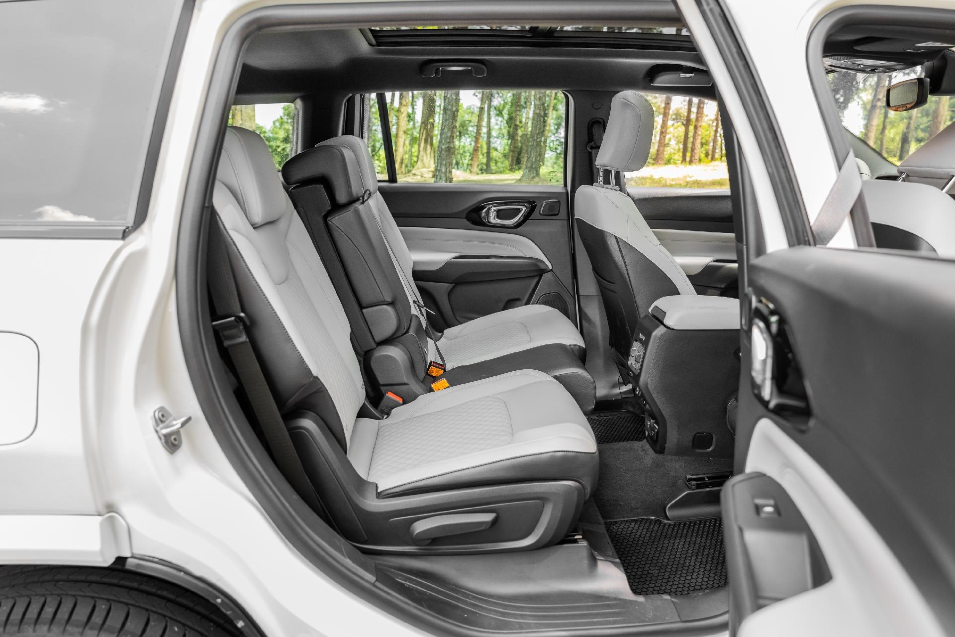 Fotos: Jeep Commander: fotos exclusivas do novo SUV de sete lugares ...