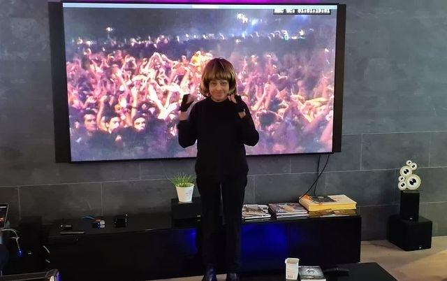 Morre Tina Tuner: artista superou violência doméstica e virou ícone